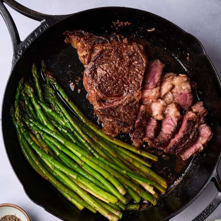 How to Cook a Ribeye Steak in a Cast Iron Skillet - A Full Living